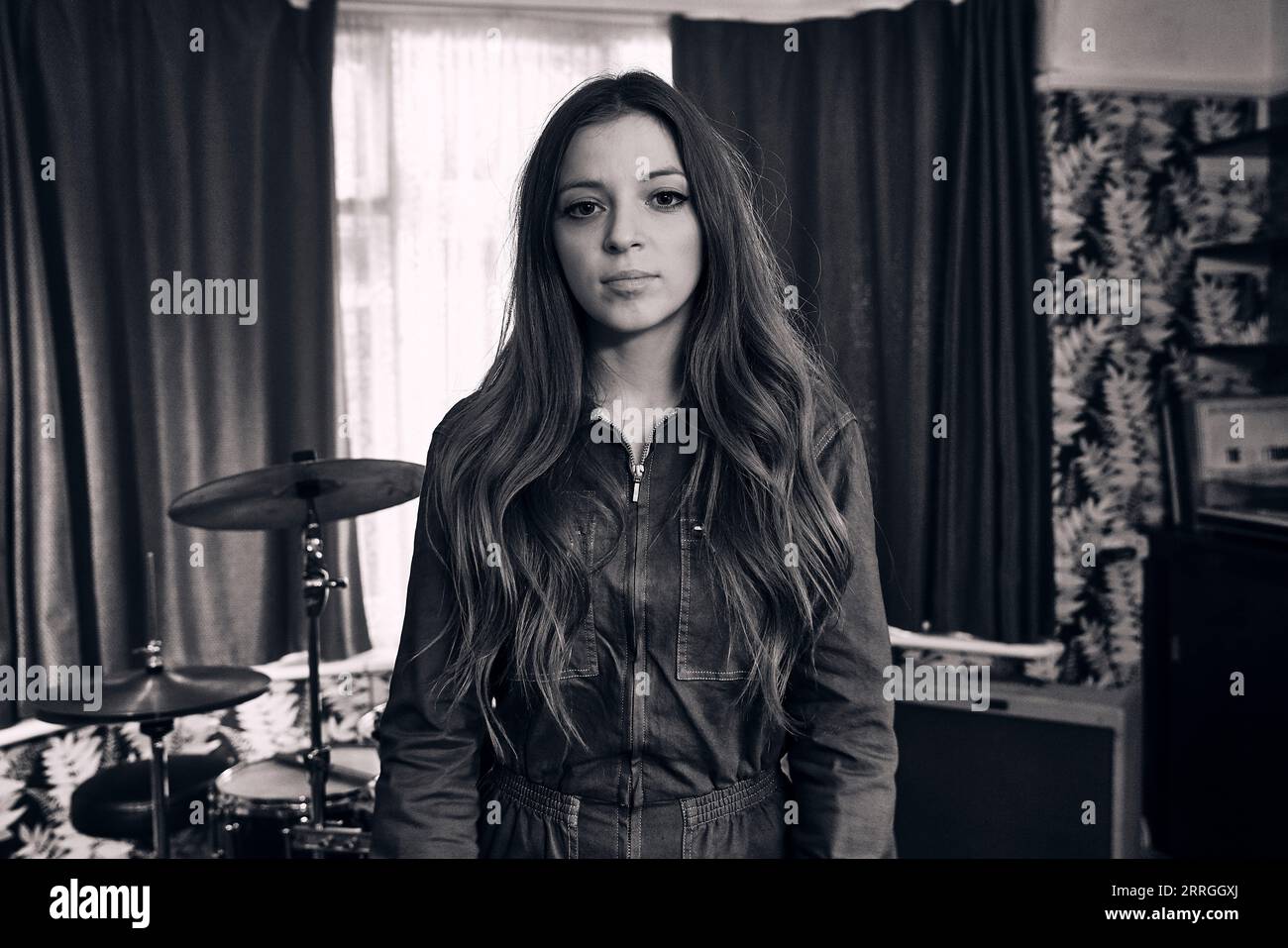 Jade bird musician hi-res stock photography and images - Alamy