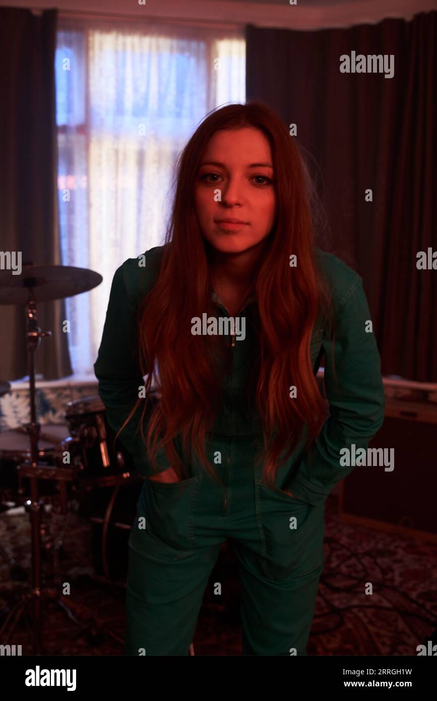 Jade bird musician hi-res stock photography and images - Alamy