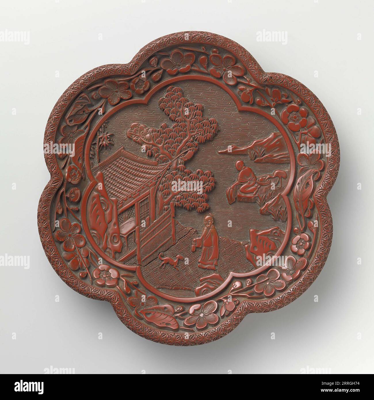 Dish, Zhang Cheng, c. 1500 - c. 1600 wood, lacquer, This dish is shaped ...