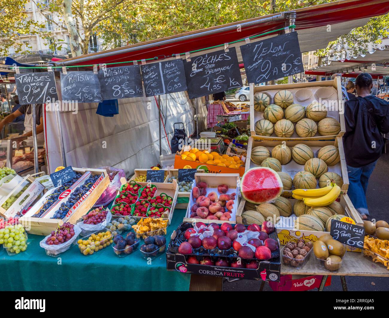 Colourful market food hi-res stock photography and images - Alamy