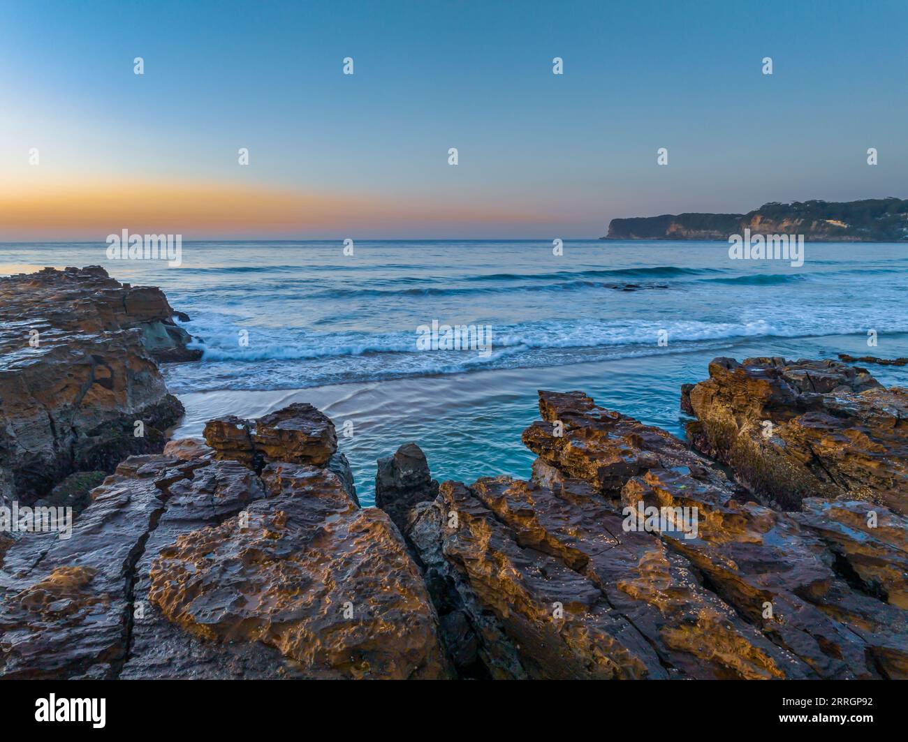 Rock platfform hi-res stock photography and images - Alamy
