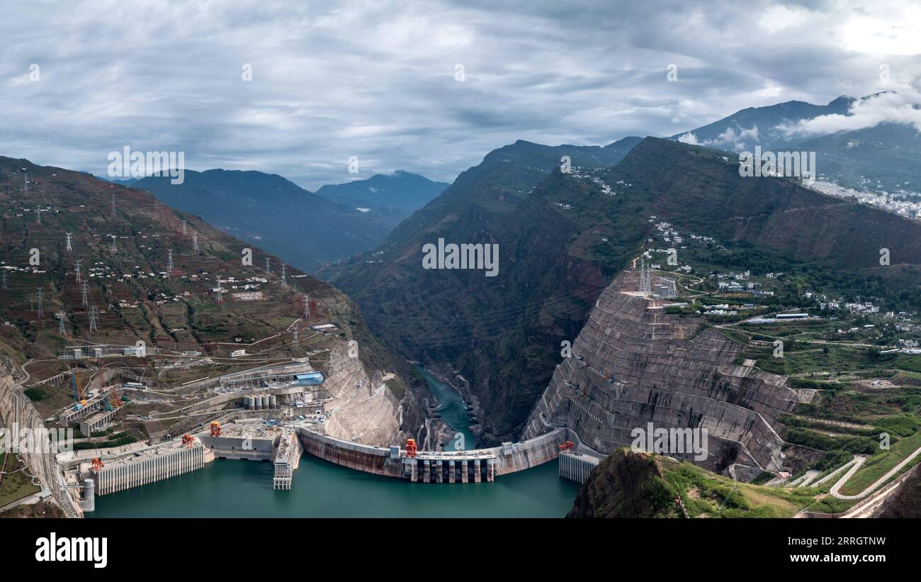 Baihetan hydropower station hi-res stock photography and images - Alamy