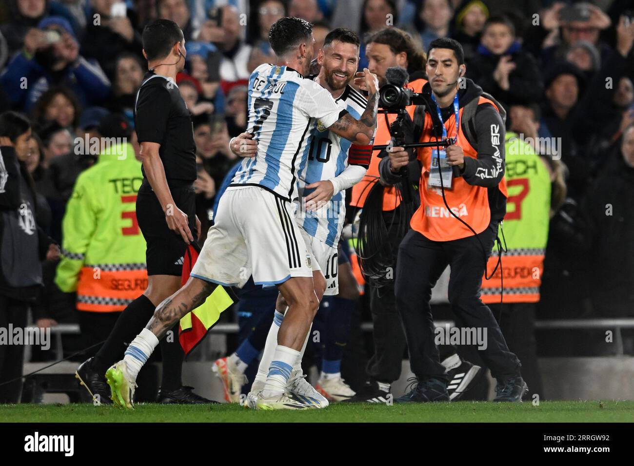 BUENOS AIRES, ARGENTINA - SEPTEMBER 07: Lionel Messi of Argentina ...