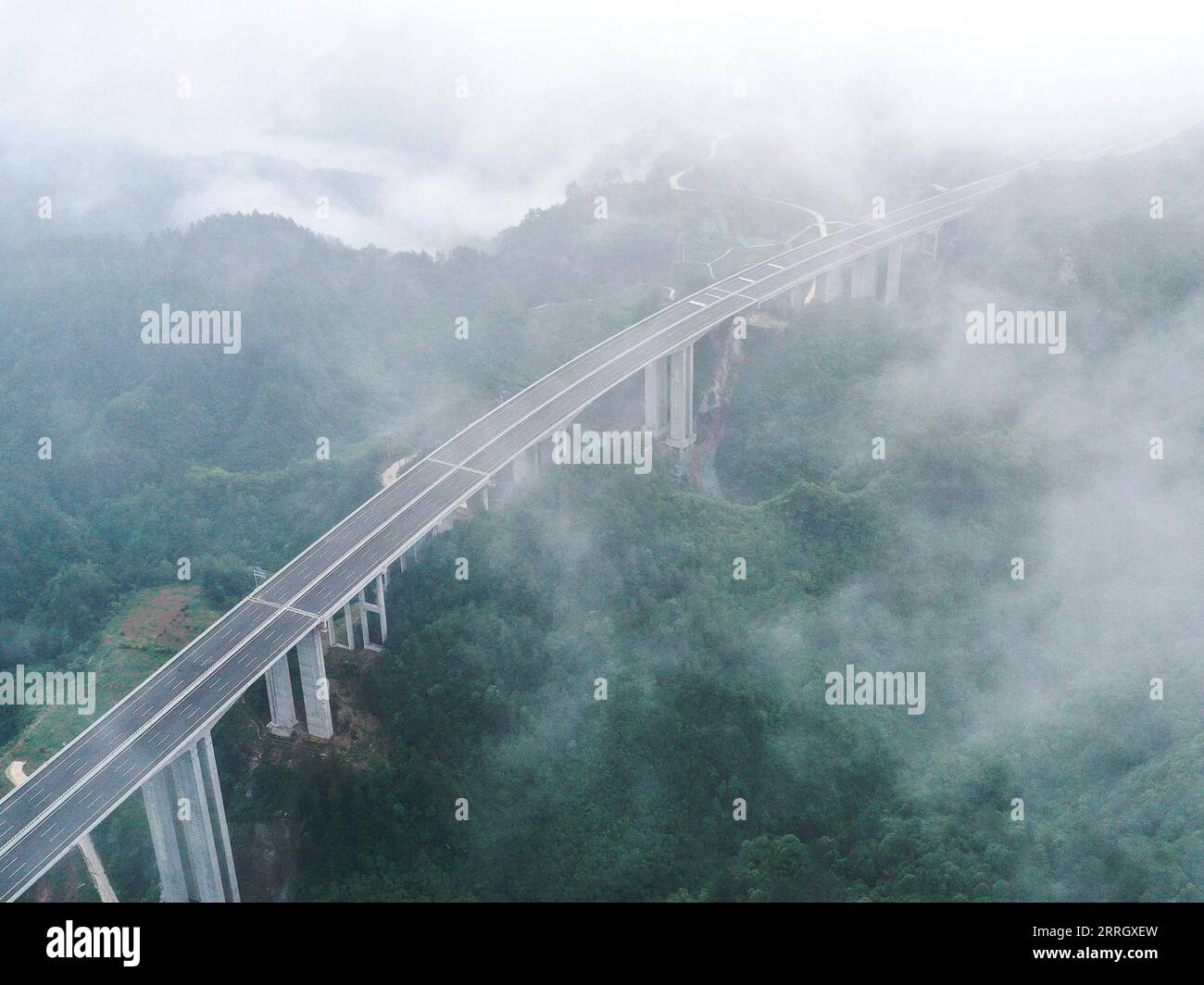 Shitouzhai hi-res stock photography and images - Alamy