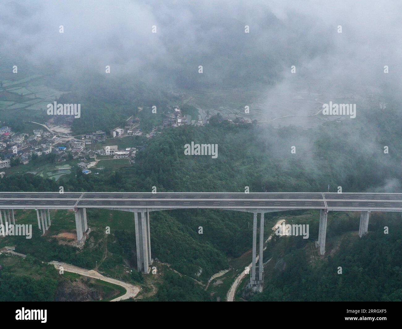 Shitouzhai hi-res stock photography and images - Alamy