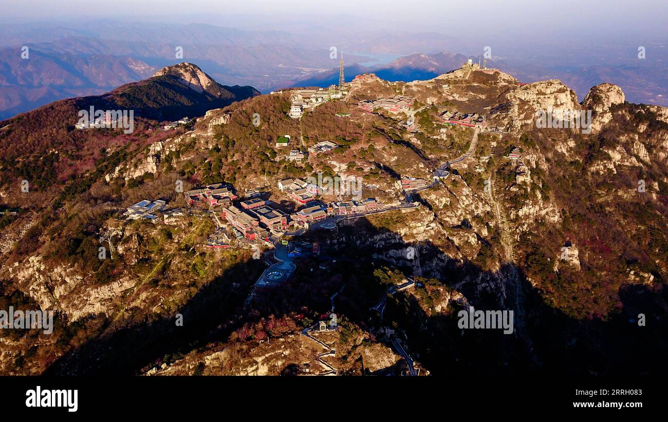 Famous scenic spots in shandong province hi-res stock photography and ...