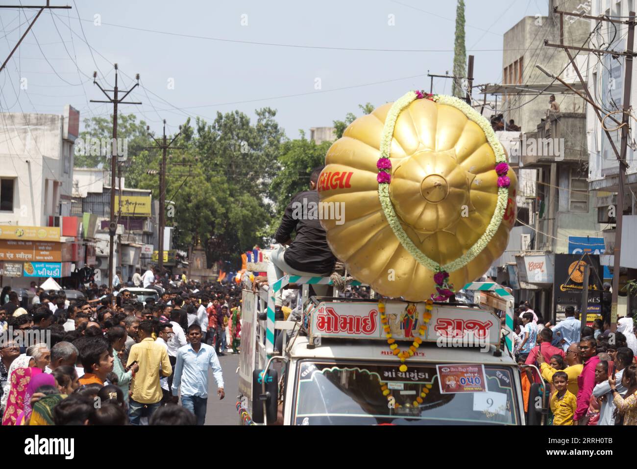 Rajkot, India. 7th September, 2023. The enthusiasm of the devotees ...