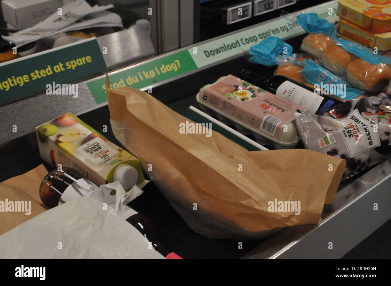 Food inlfation hi-res stock photography and images - Alamy