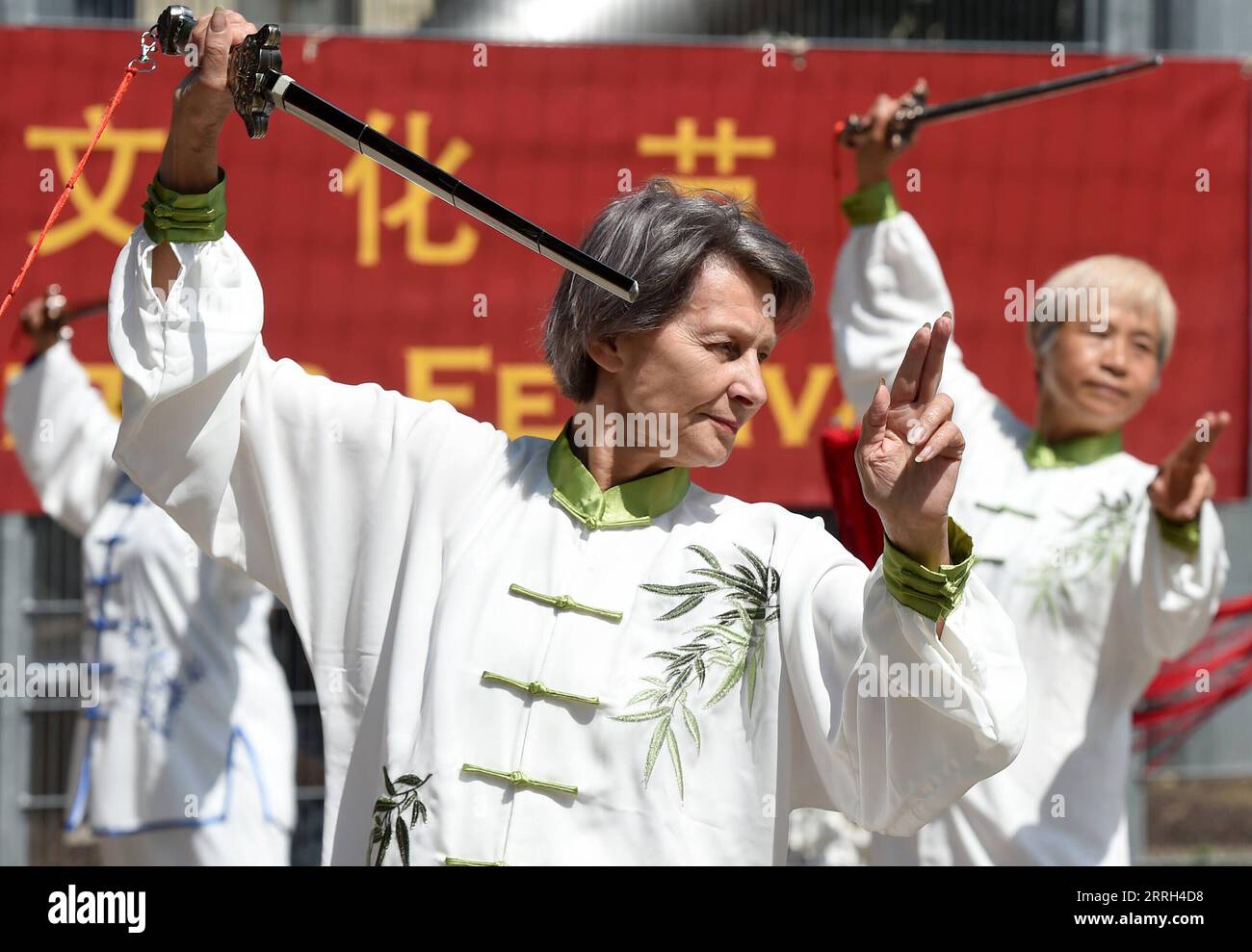 Festival cultural shaolin hi-res stock photography and images - Alamy