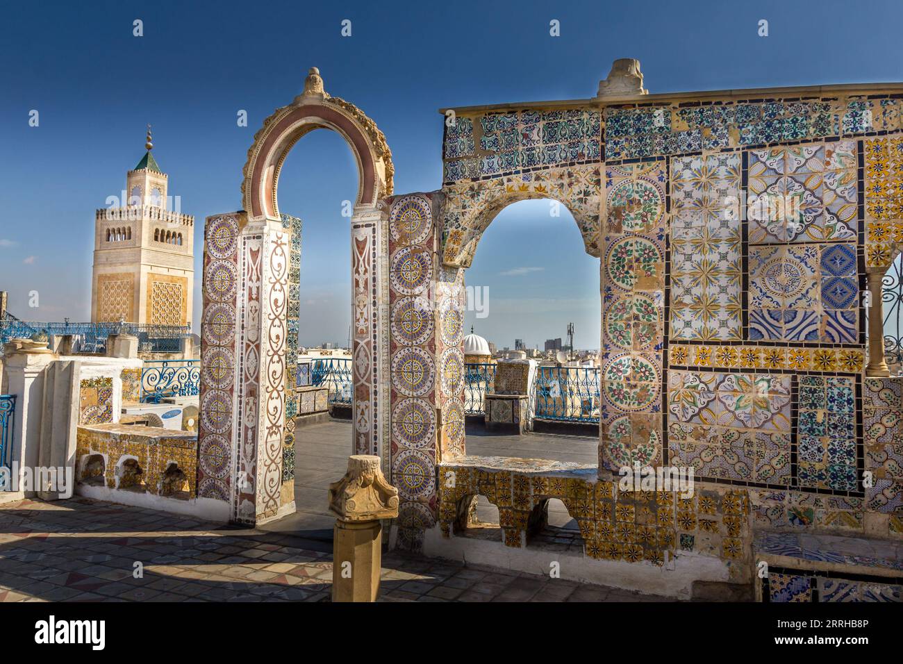 Downtown in tunisia tunis hi-res stock photography and images - Alamy