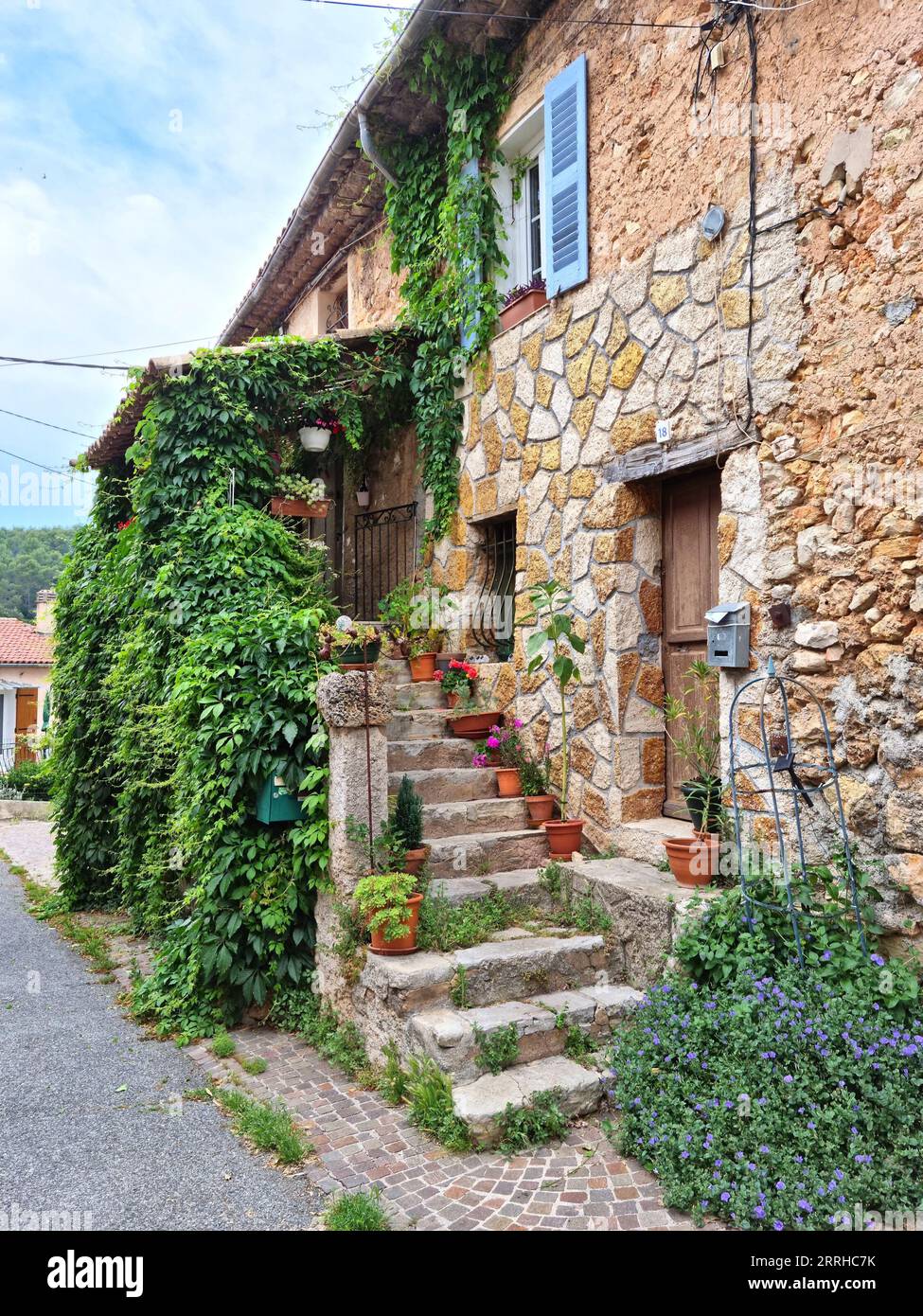 Stone Walls In Provence France The Most Beautiful Villages Of Vaucluse