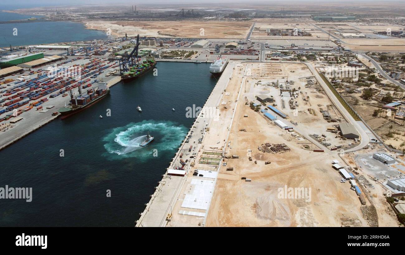 Zone completion hi-res stock photography and images - Alamy