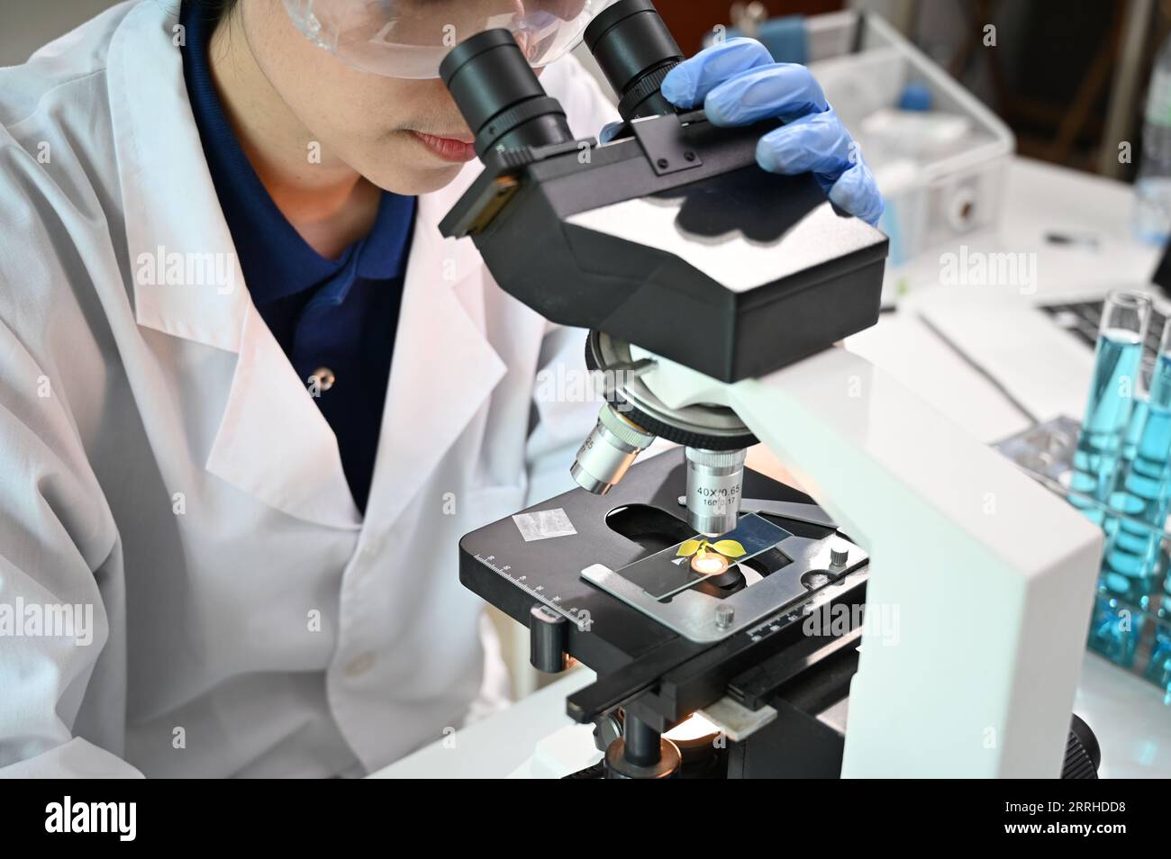 Medical research equipment hi-res stock photography and images - Alamy