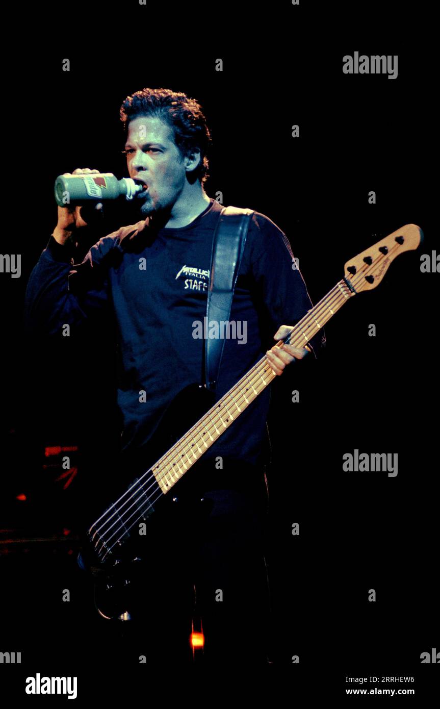 Kirk hammett 1996 hi-res stock photography and images - Alamy