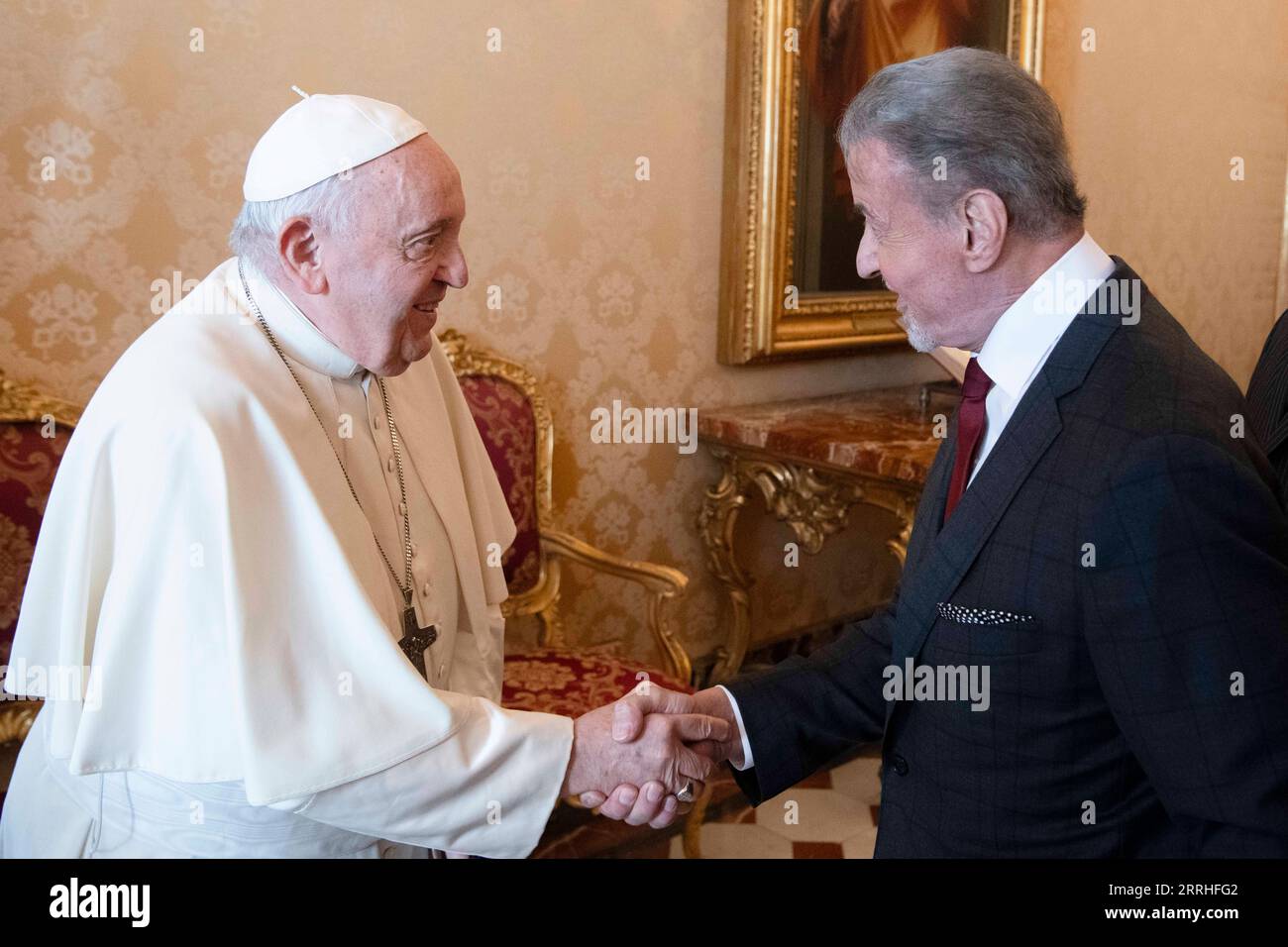 Sylvester stallone pope francis hi-res stock photography and images - Alamy