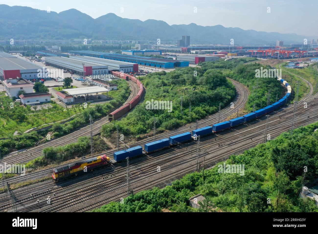 Chia chongqing chengdu freight hi-res stock photography and images - Alamy