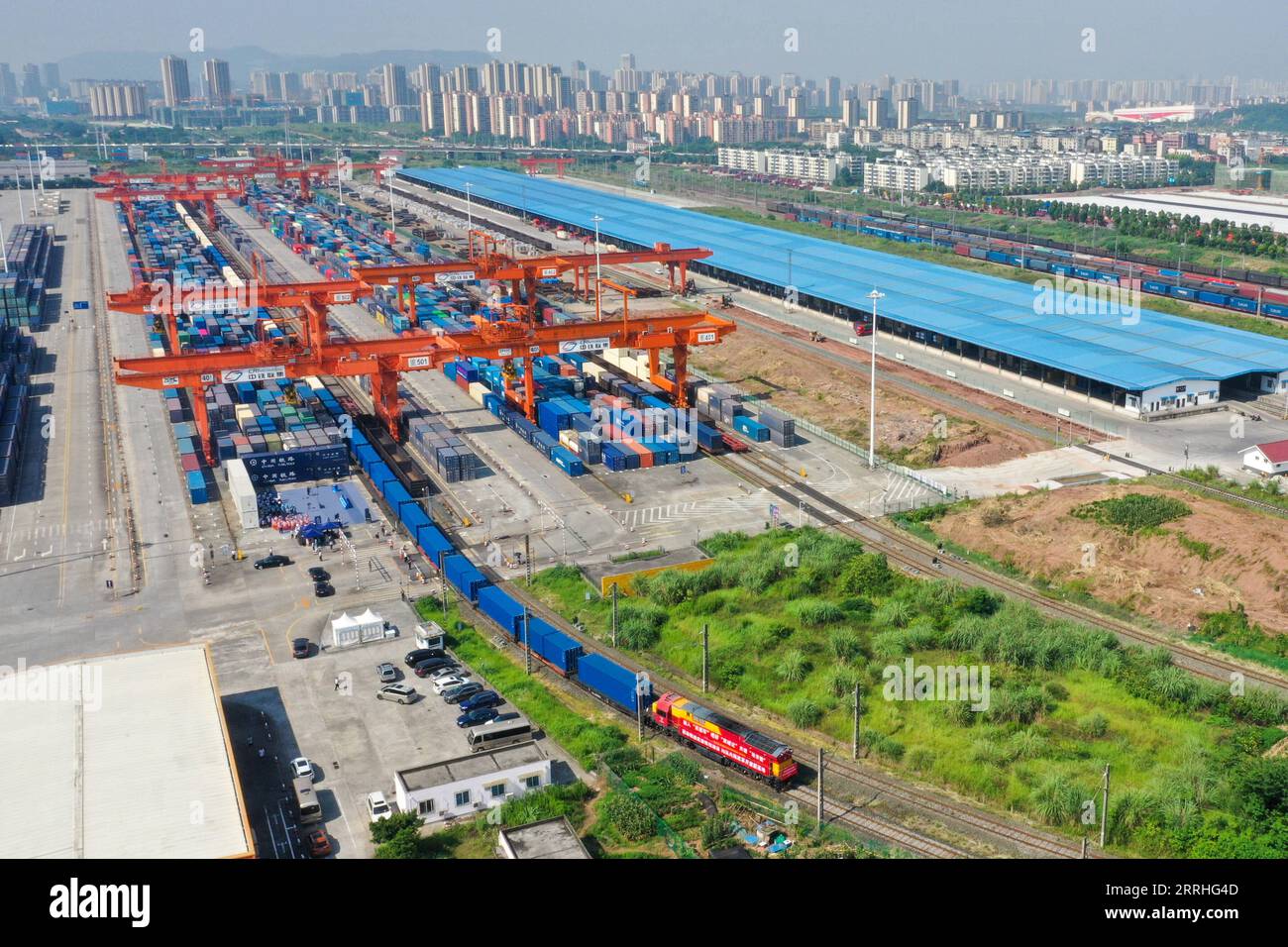 Chia chongqing chengdu freight hi-res stock photography and images - Alamy