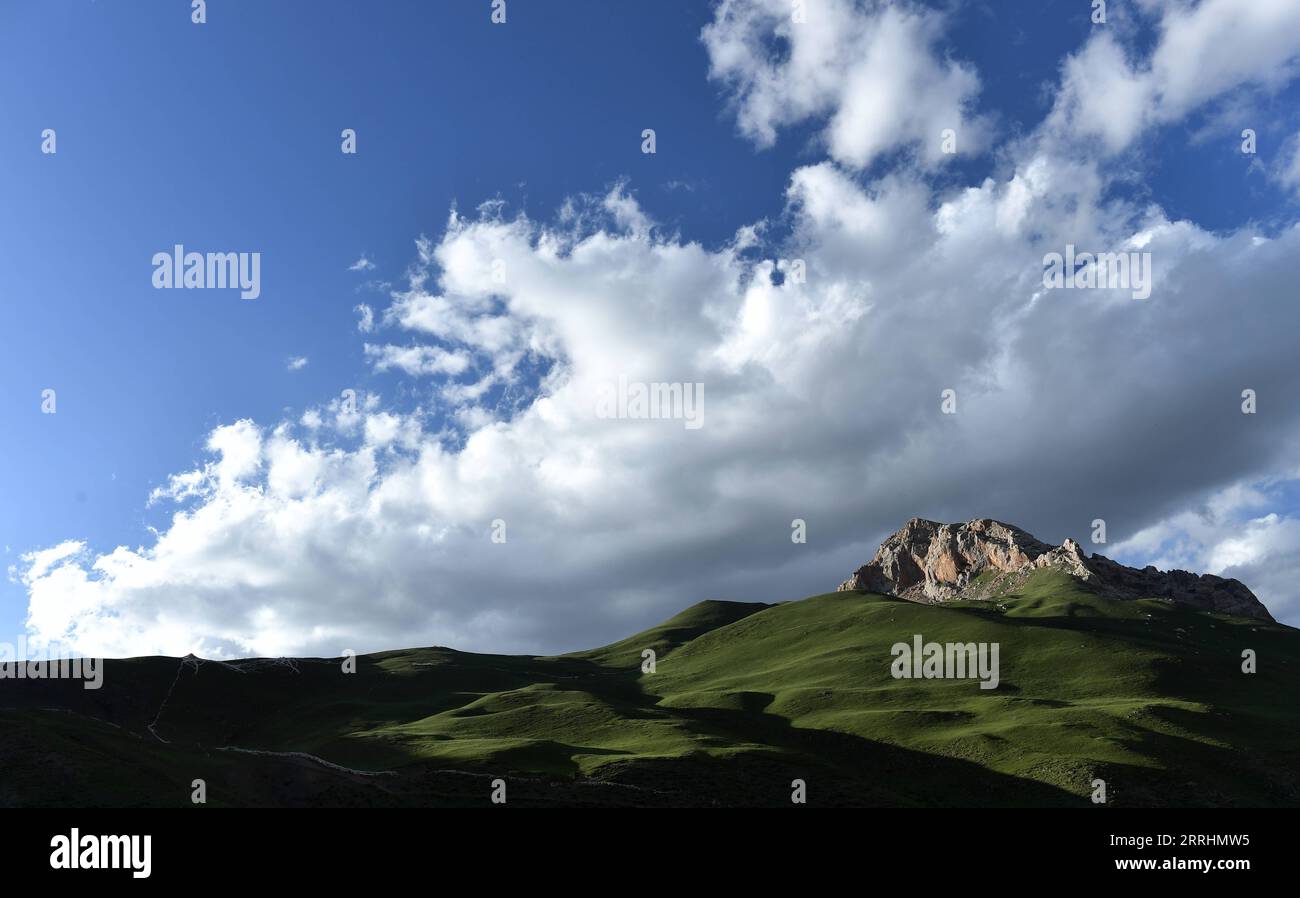Aerial view xining china hi-res stock photography and images - Alamy