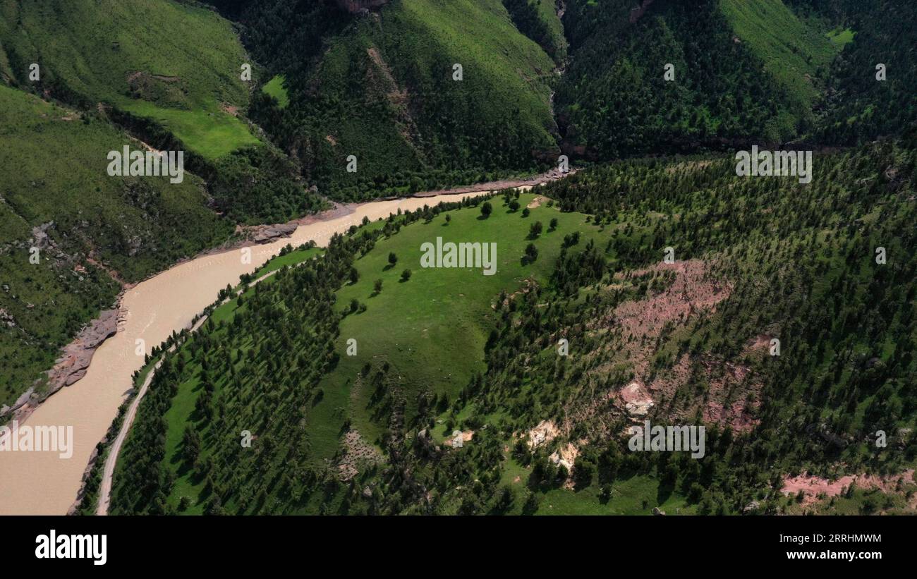 Aerial view xining china hi-res stock photography and images - Alamy