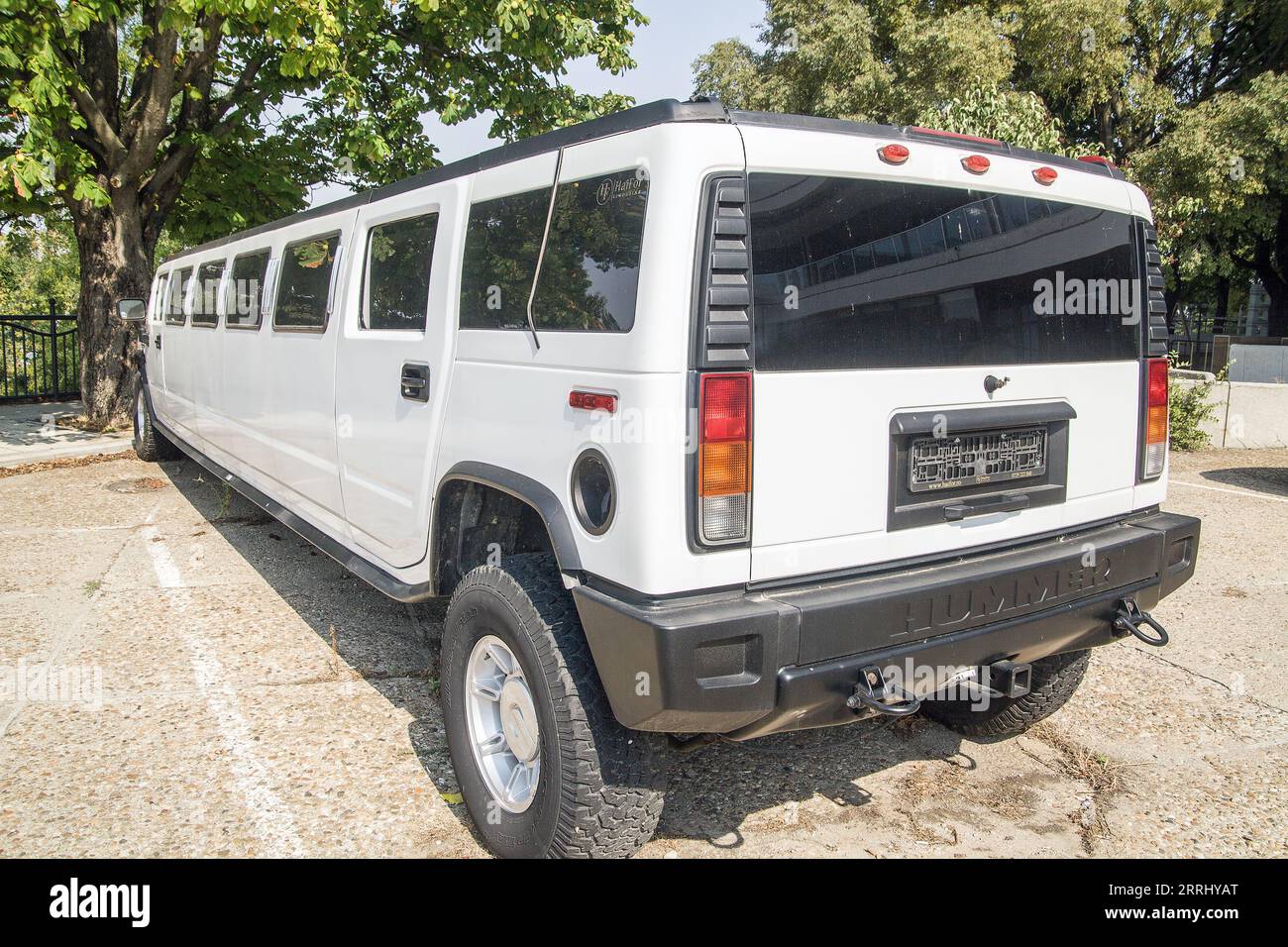 White Hummer Limos