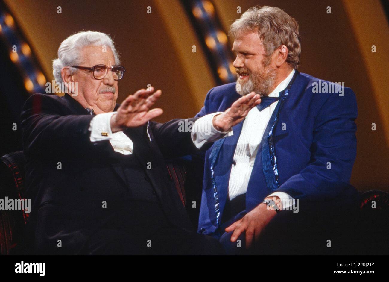 Volksschauspieler Willy Millowitsch mit Sänger und Moderator Gunther ...