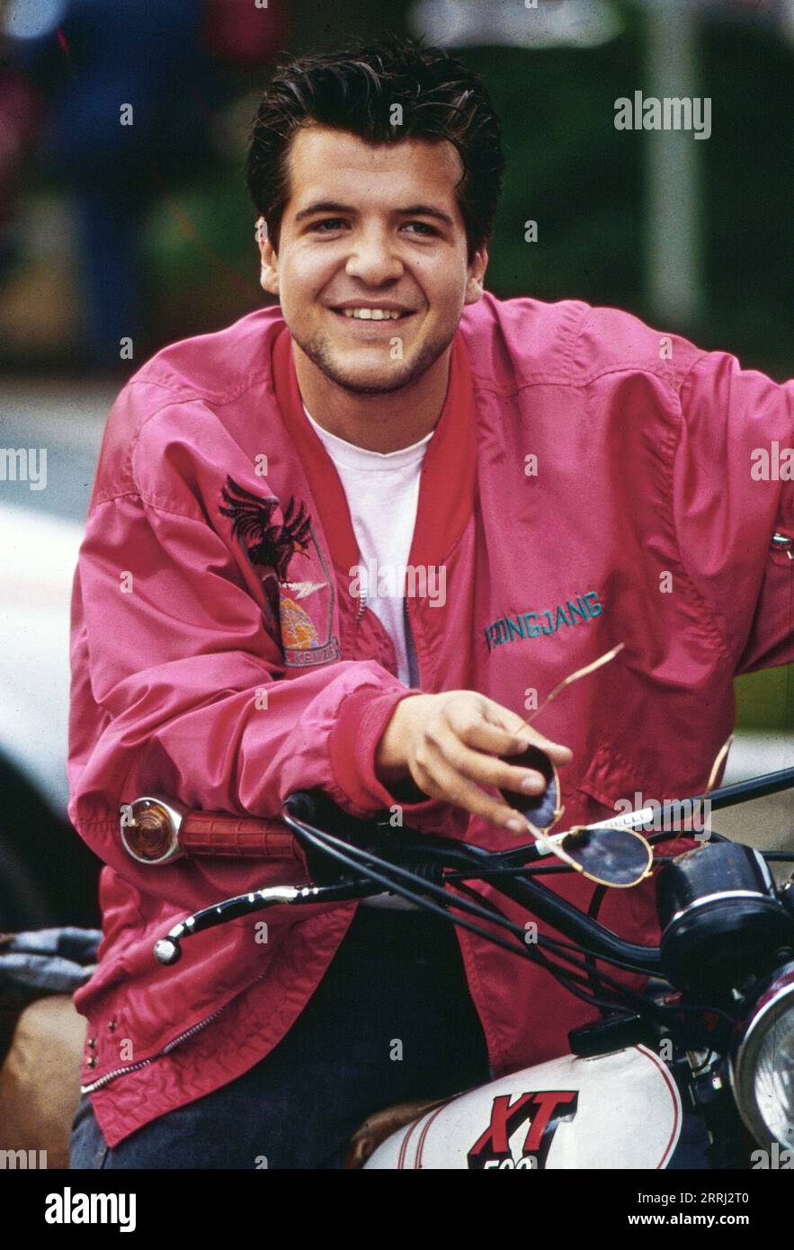 Marek Erhardt, deutscher Schauspieler, auf einem japanischen Yamaha XT ...