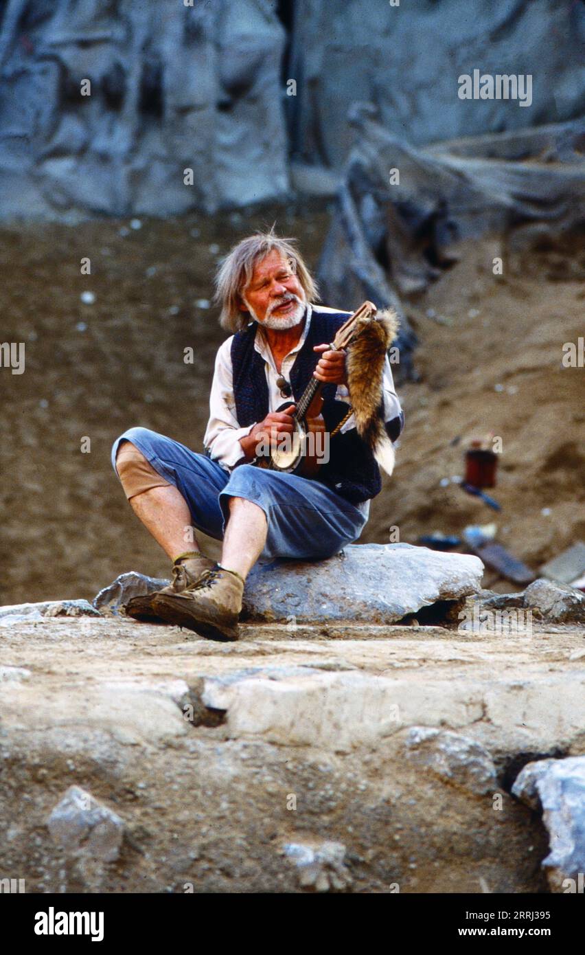 Ralf Wolter wirkt als Sam Hawkins mit bei den Karl May Festspielen in ...