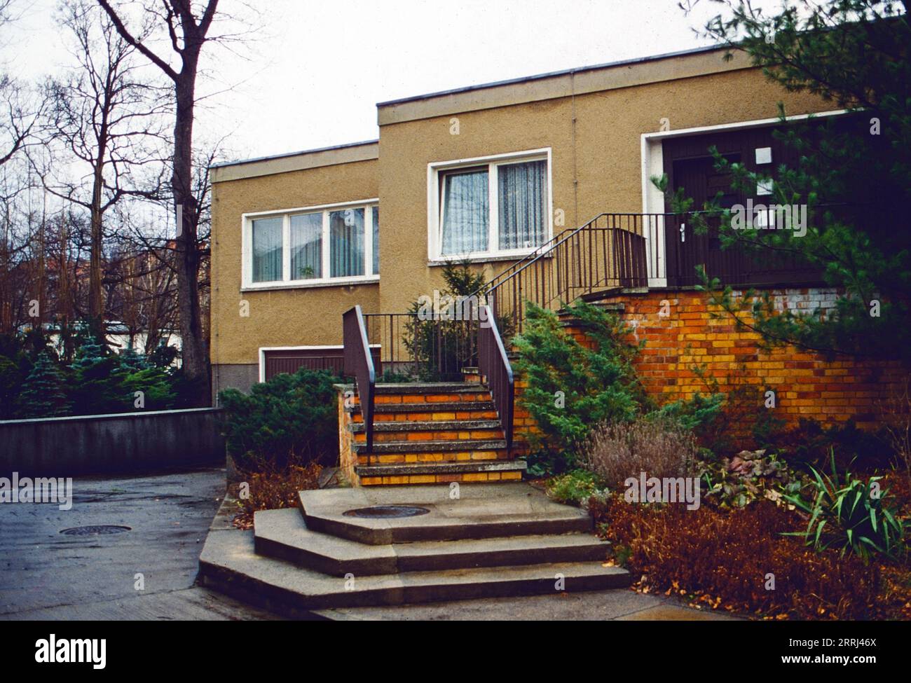 Wohnhaus vom letzten DDR Staatsratsvorsitzenden Egon Krenz in Berlin ... Wohnhaus vom letzten DDR Staatsratsvorsitzenden Egon Krenz in Berlin ...