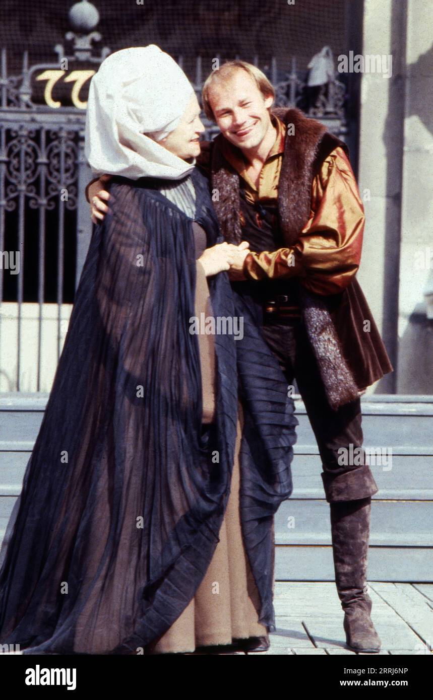 Klaus Maria Brandauer und Susi Nicoletti (?) in der Aufführung ...