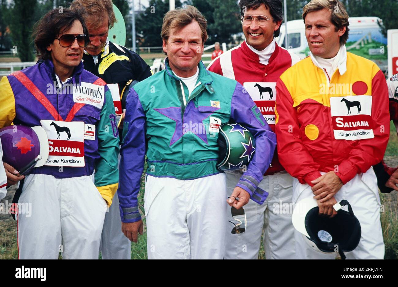 Bernd Herzsprung, Fritz Wepper und Sigmar Solbach in Jockey Uniform bei ...
