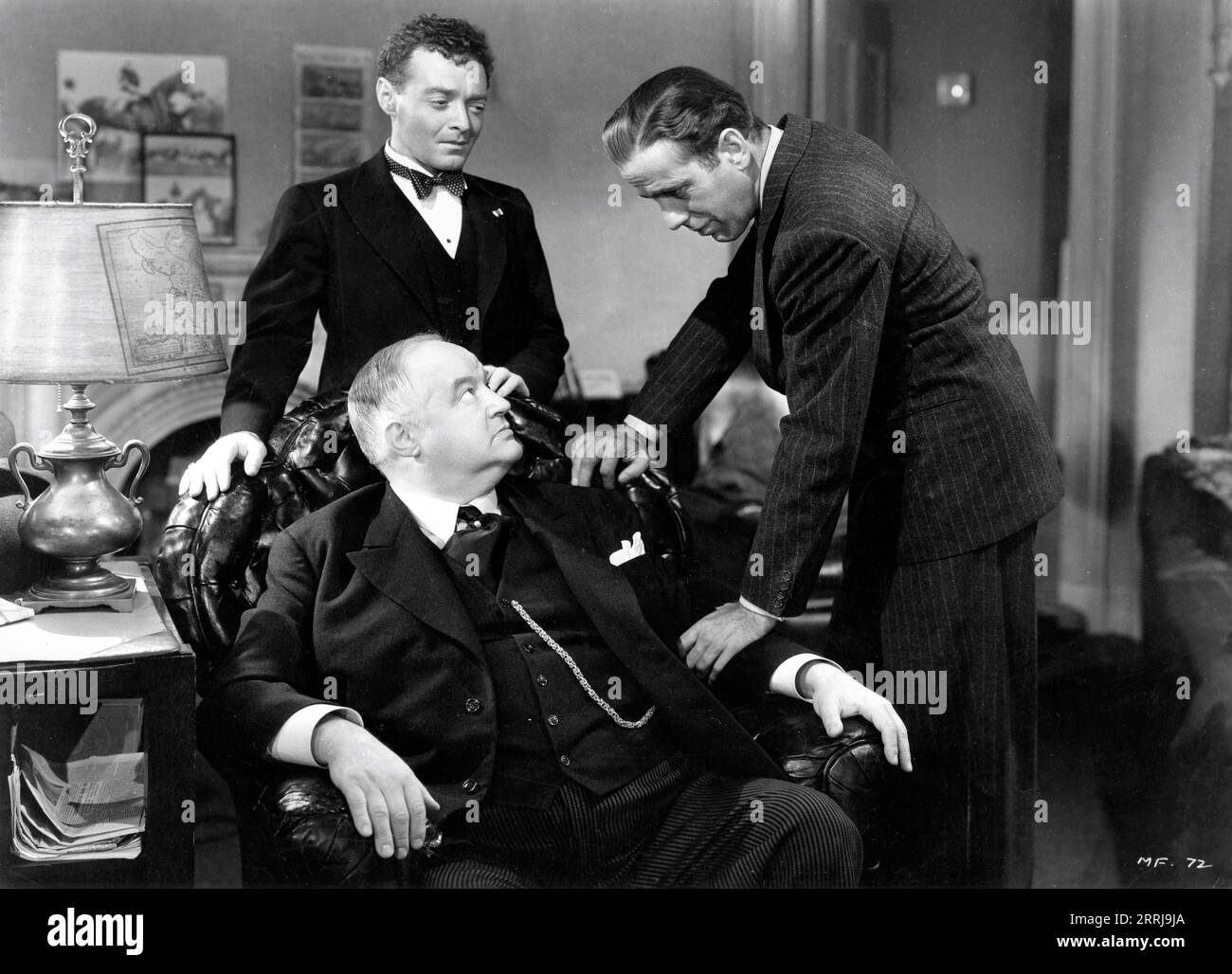 SYDNEY GREENSTREET PETER LORRE and HUMPHREY BOGART in THE MALTESE ...