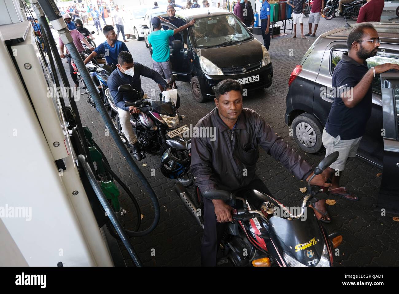 President ranil wickremesinghe hi-res stock photography and images - Alamy