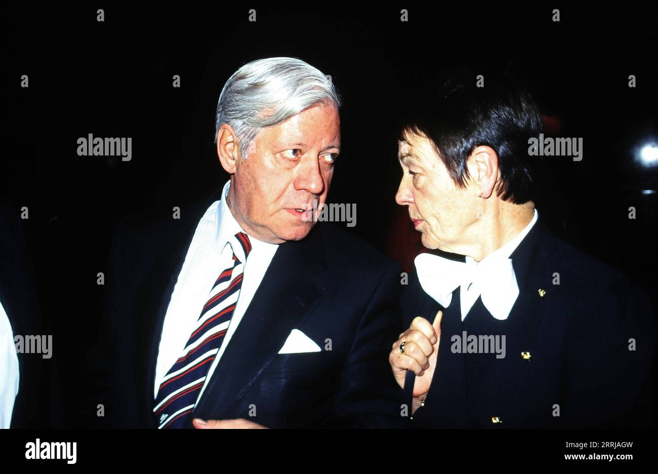 Ex Bundeskanzler Helmut Schmidt mit Ehefrau Loki, circa 1990 Stock ...