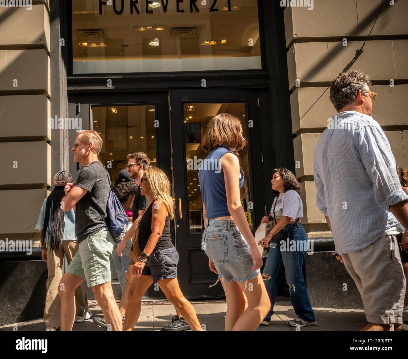 Group forever hi-res stock photography and images - Alamy