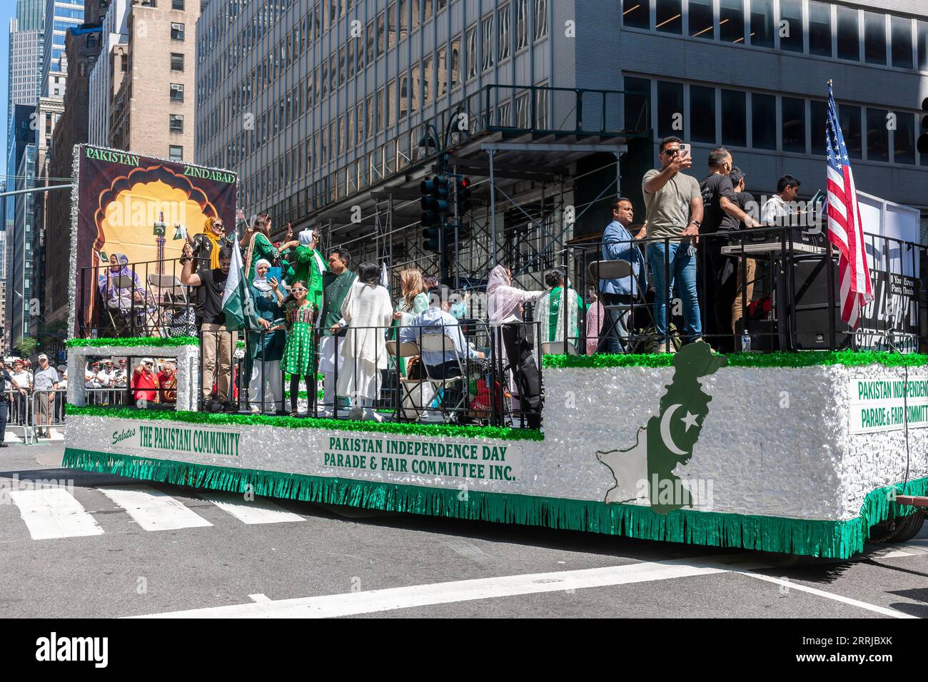 Pakistani-Americans and their supporters march on Madison Avenue in New ...