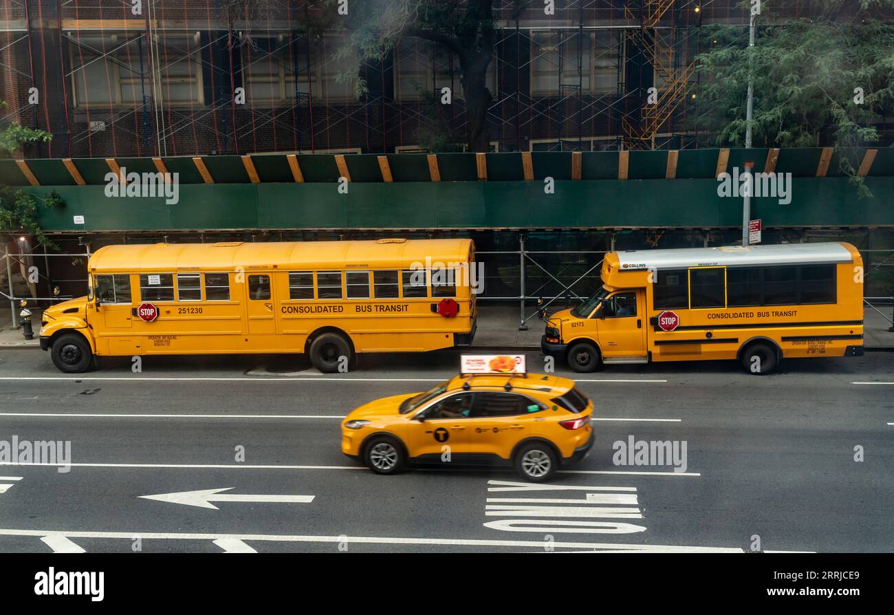 First day of school 2023 hi-res stock photography and images - Alamy