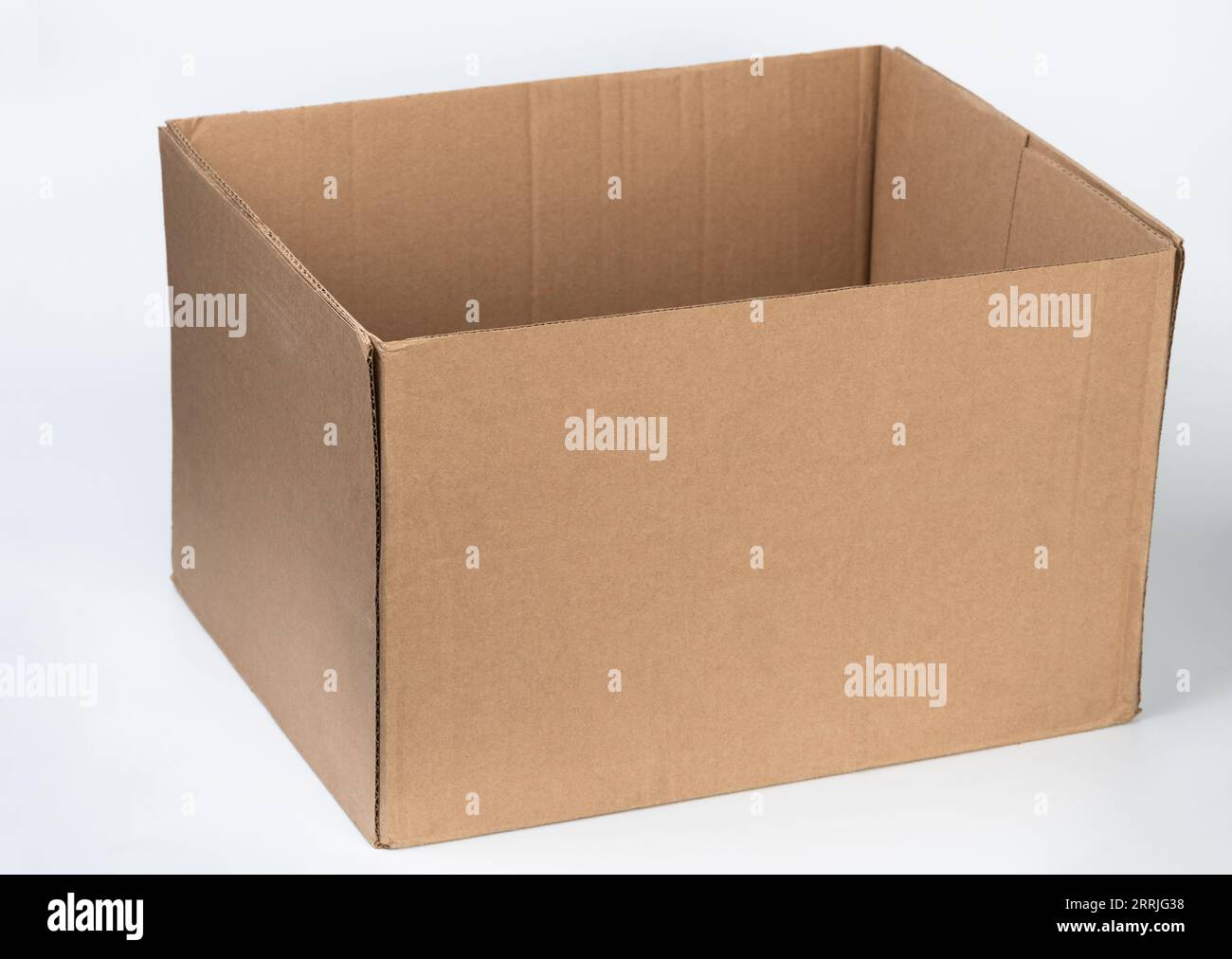 Open carton box isolated on white studio background. Brown paper box without yop cover Stock ...
