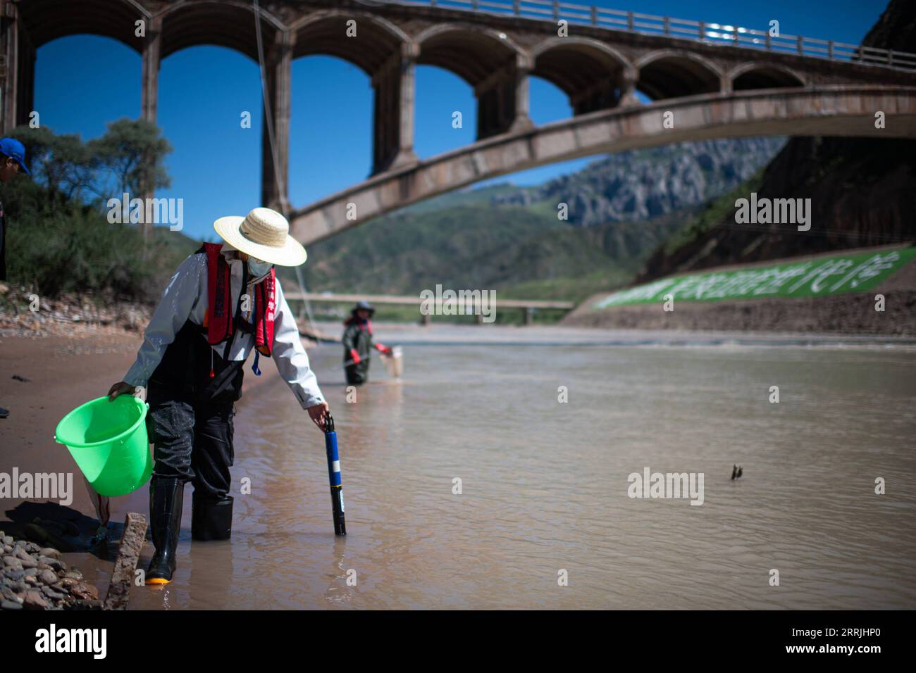 Ludan hi-res stock photography and images - Alamy