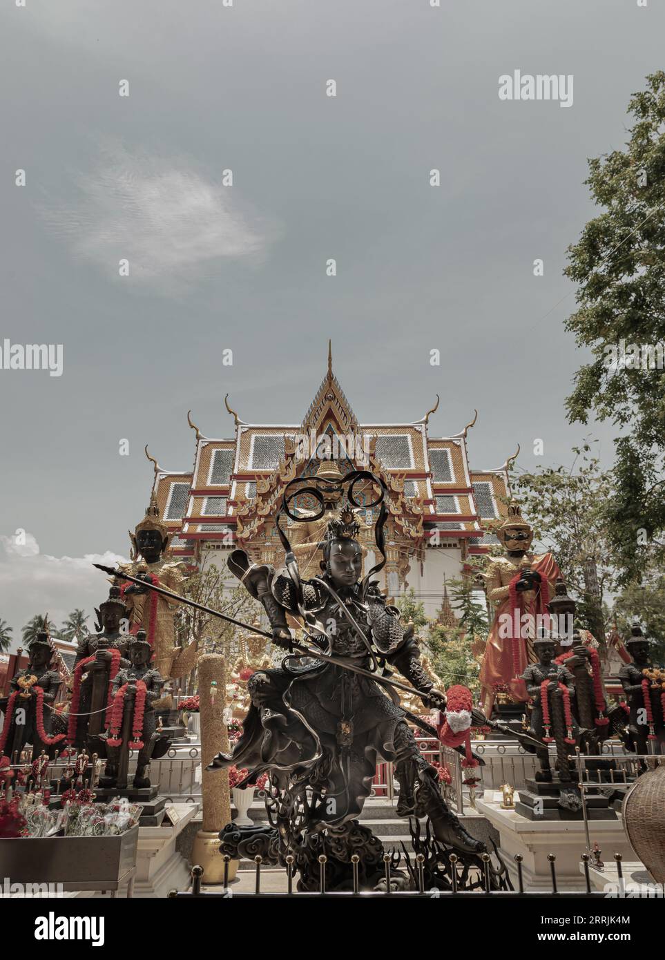 Nezha statue hi-res stock photography and images - Alamy