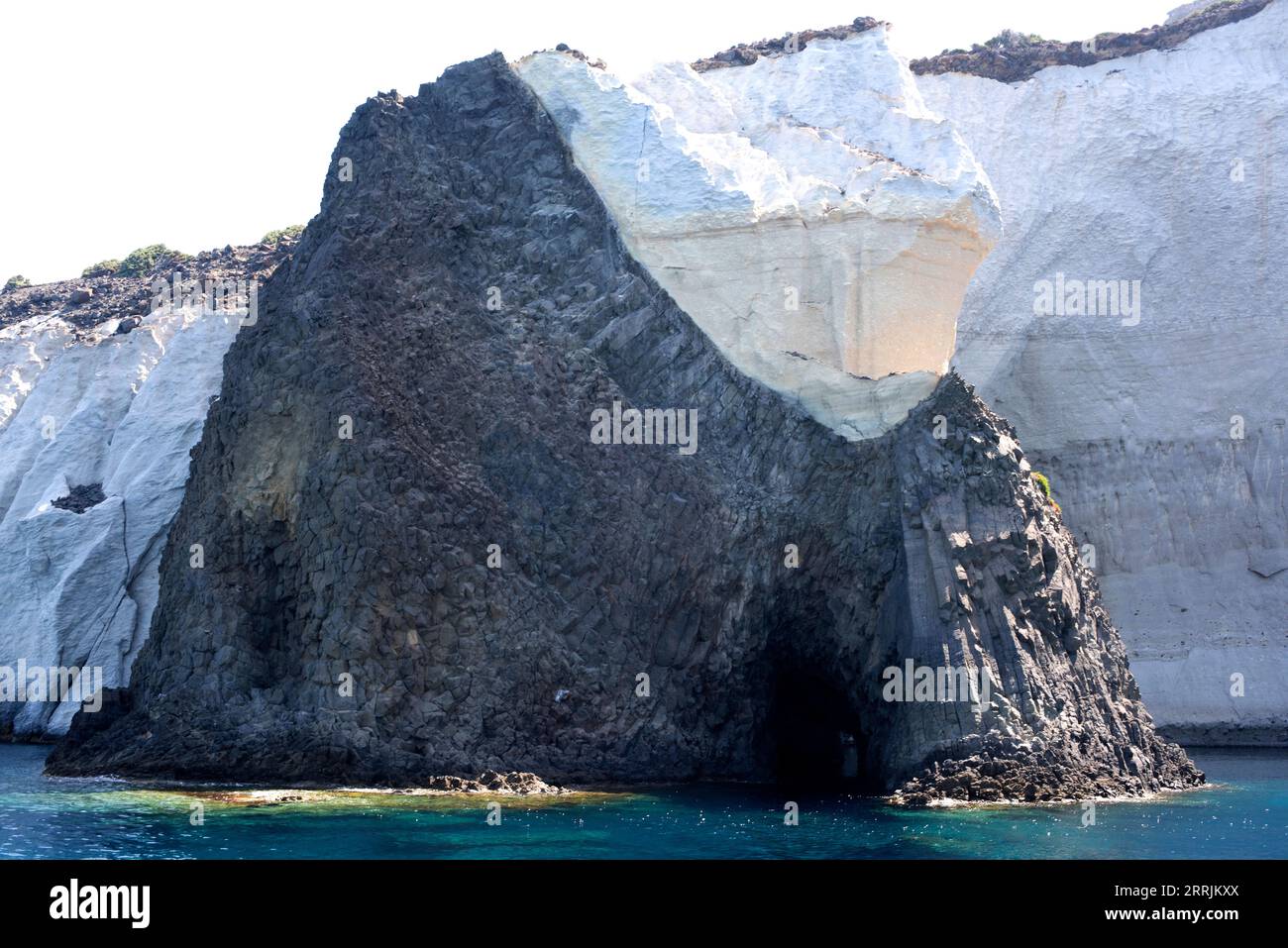Extrusive igneous rocks hi-res stock photography and images - Alamy