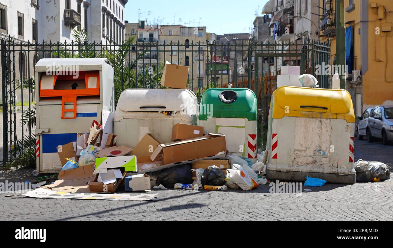 Communal rubbish container hi-res stock photography and images - Alamy