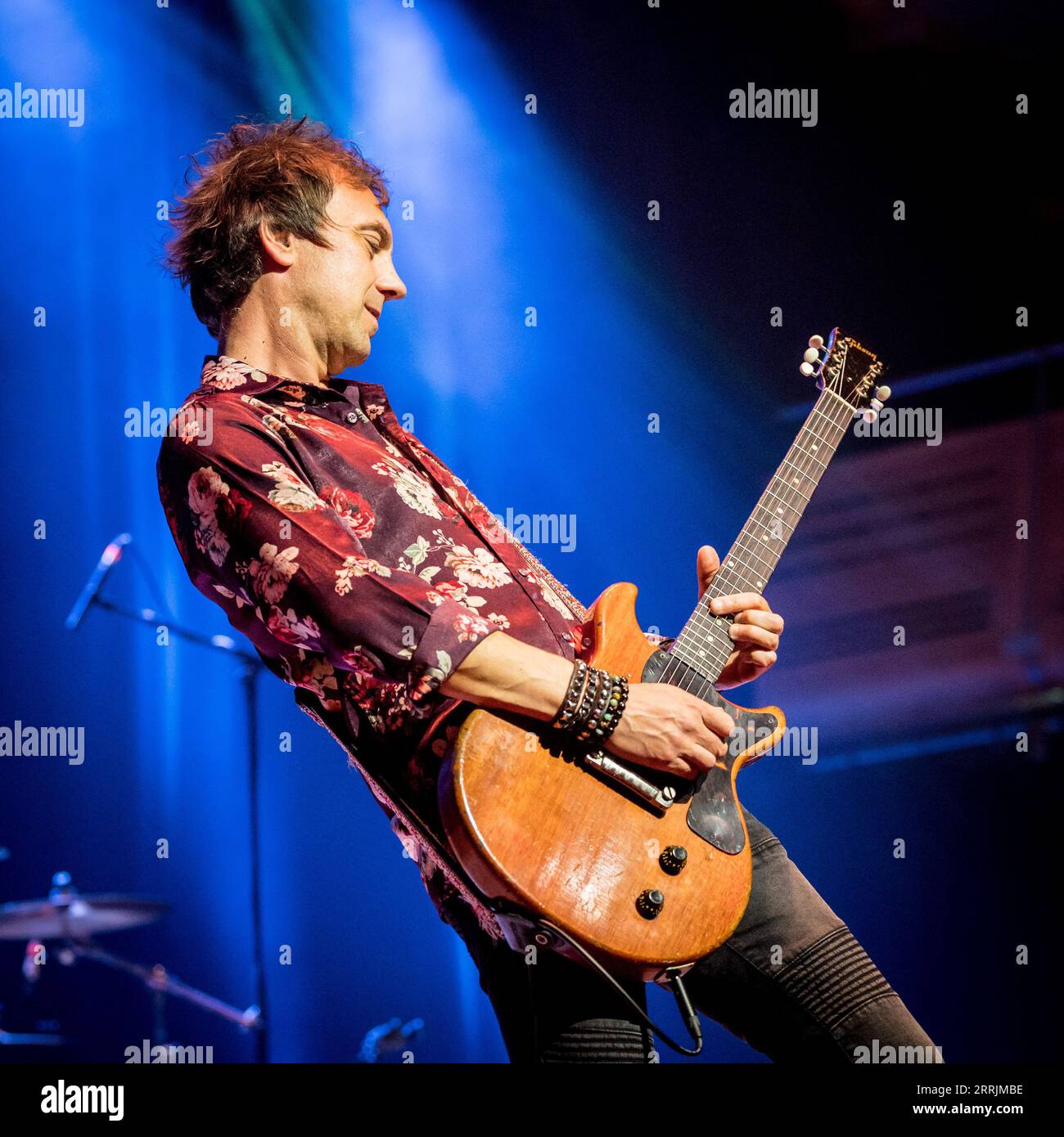 Mark Abrahams on guitar Stock Photo - Alamy