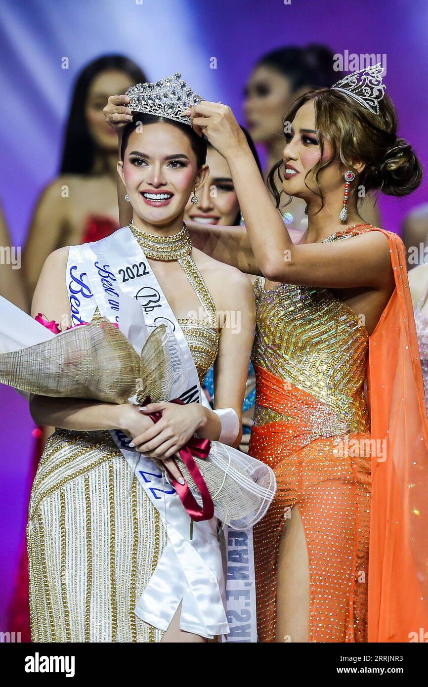 220801 -- QUEZON CITY, Aug. 1, 2022 -- Newly-crowned Binibining ...