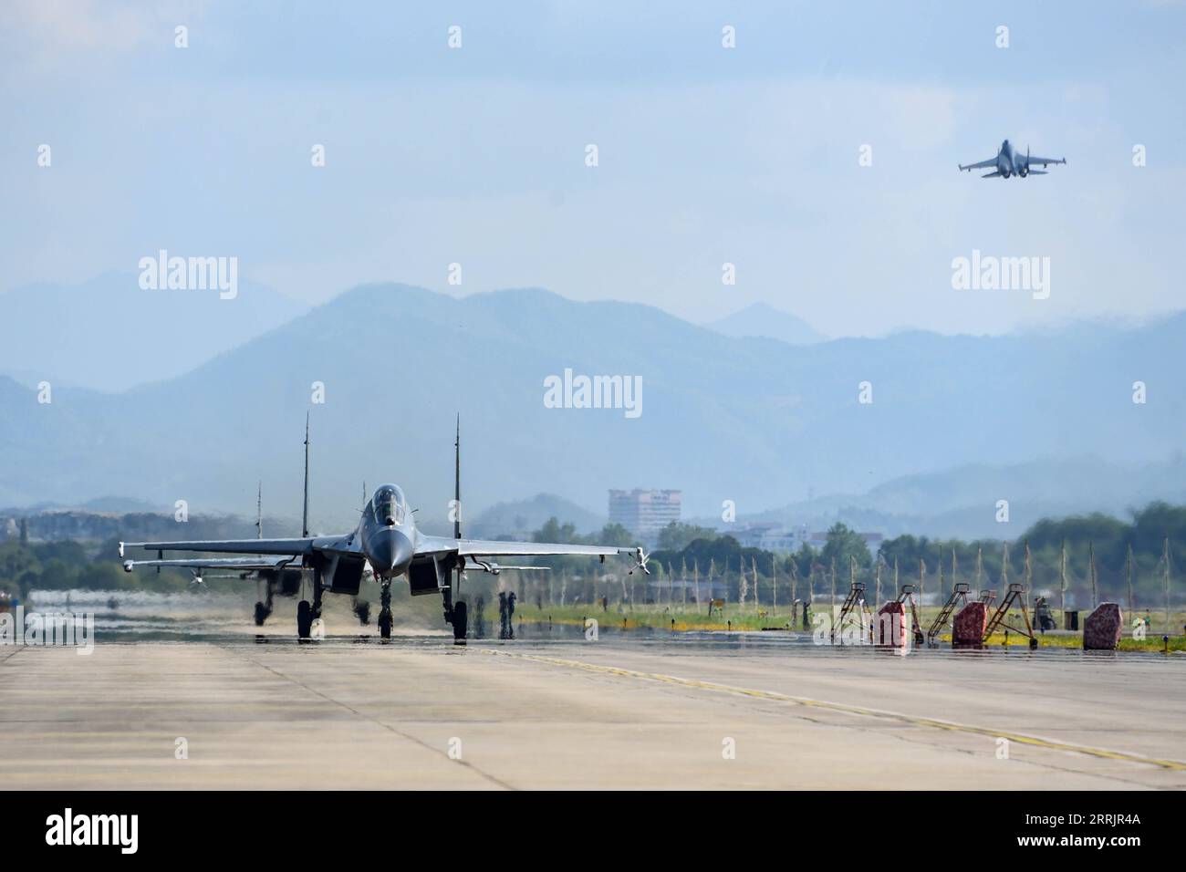 220804 -- NANJING, Aug. 4, 2022 -- The air force and naval aviation ...