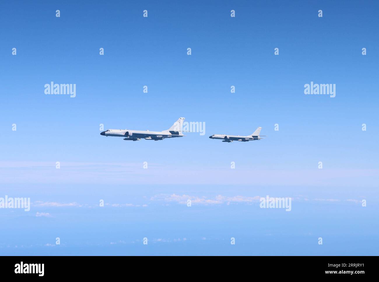 220807 -- NANJING, Aug. 7, 2022 -- Warplanes of the Eastern Theater ...