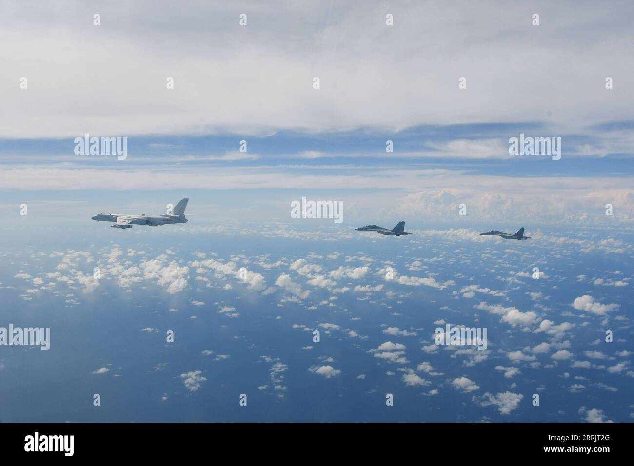 220807 -- NANJING, Aug. 7, 2022 -- Warplanes of the Eastern Theater ...