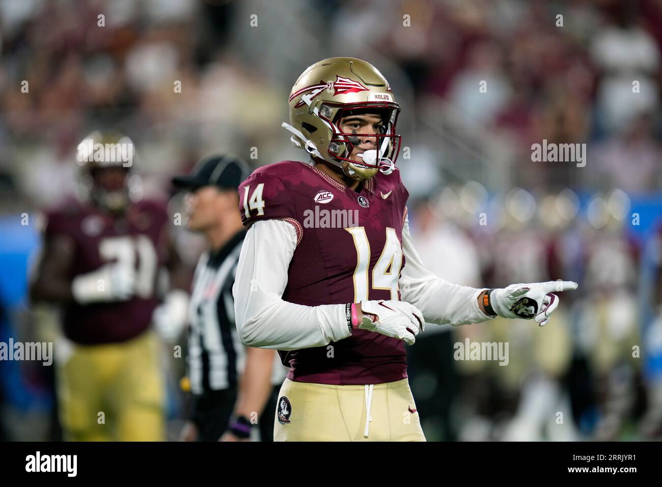 Florida State wide receiver Johnny Wilson get ready for a play against ...