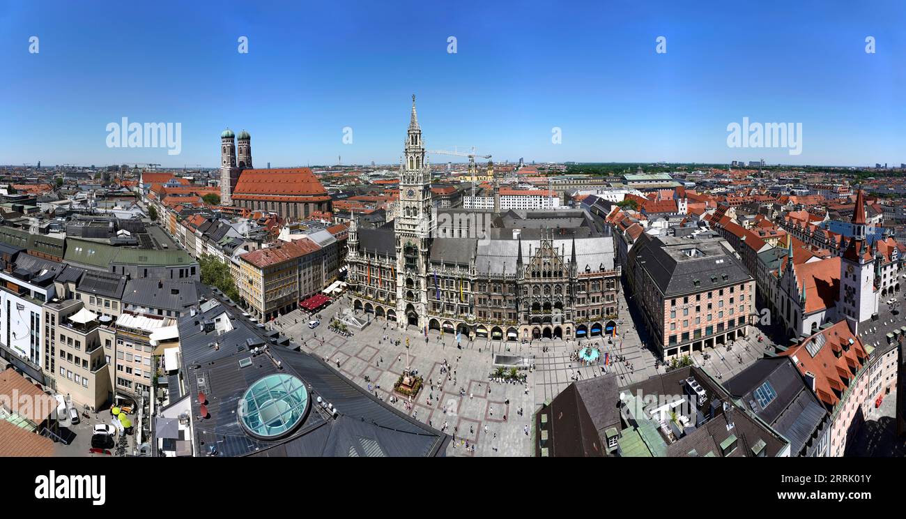 Germany, Bavaria, Munich, Old Town, Marienplatz, Church of Our Lady ...