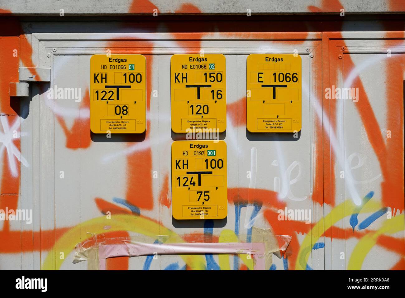 Germany, Bavaria, Neuötting, electricity box, graffiti, natural gas ...