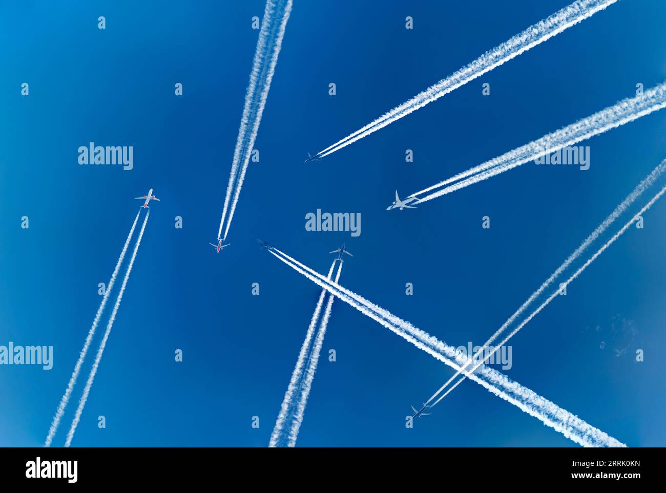 Aircraft movements hi-res stock photography and images - Alamy